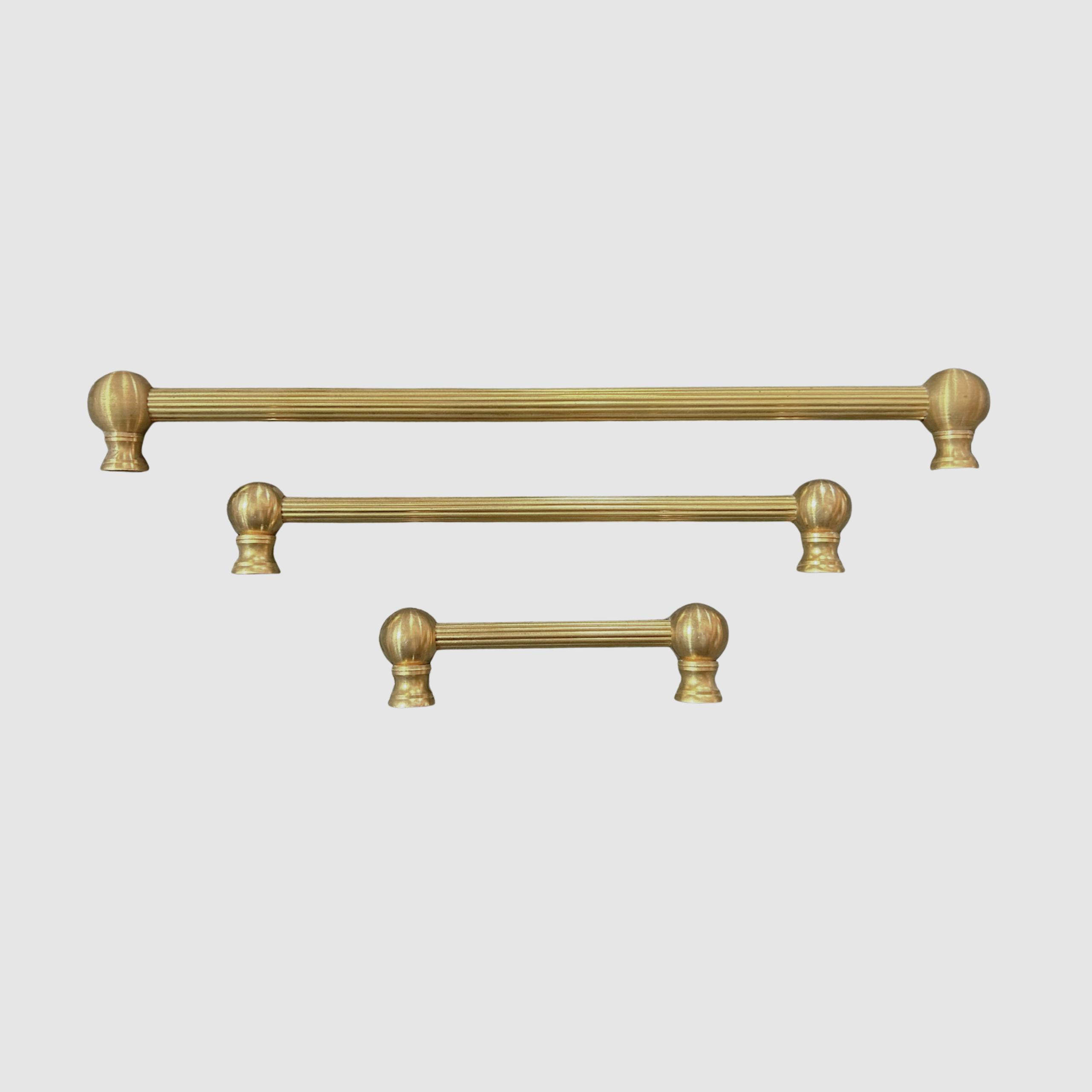Ribbed Large Classic Ball Drawer Pulls - QUICK SHIP– Pepe & Carols